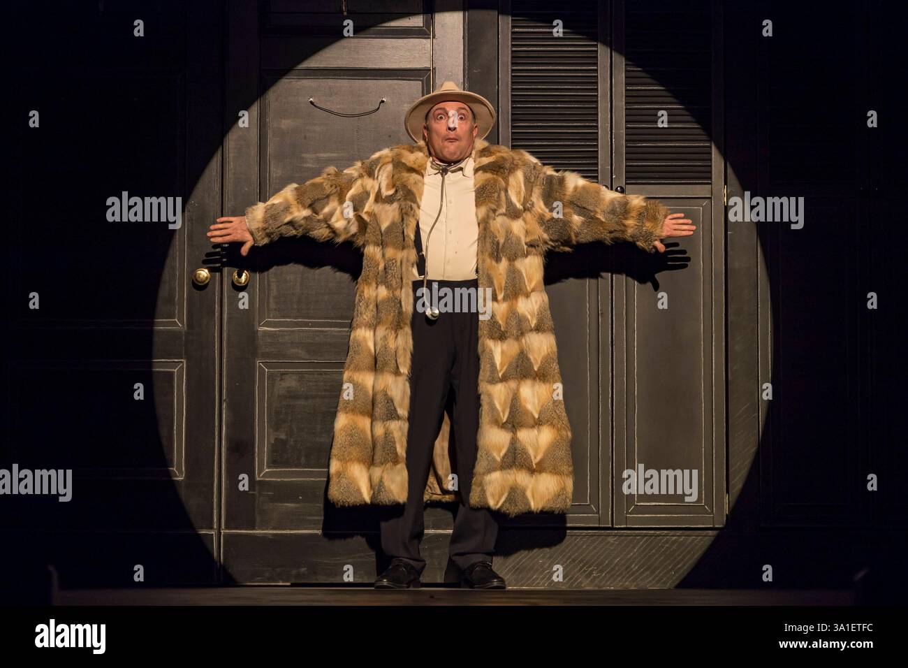 Schauspieler Alexis Kara als Rupert Perkins, Koenig Otto von Ormstein ...