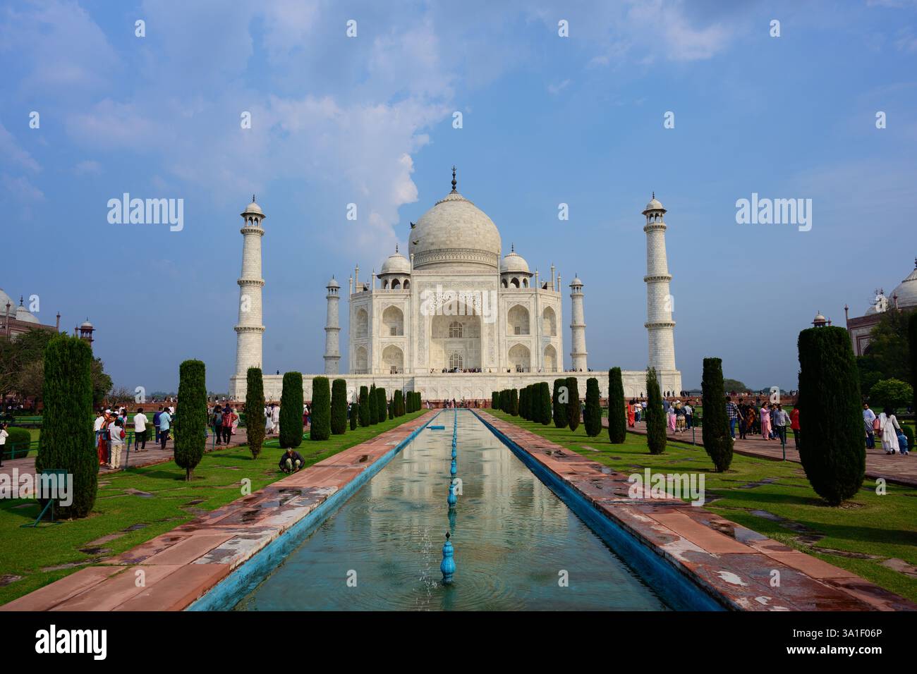 Agra, Uttar Pradesh, India - February 20 2025: Taj Mahal Mausoleum ...