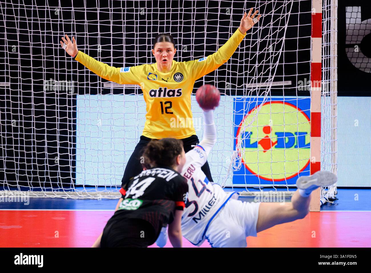 08 March 2025, France, Besançon: Handball, Women: International match ...