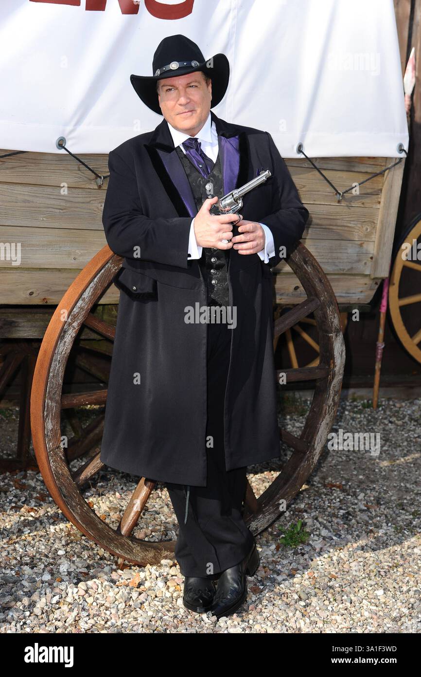 Francis Fulton-Smith. Karl-May-Spiele Bad Segeberg 2025. Vorstellung der Karl May Gaststars von ...