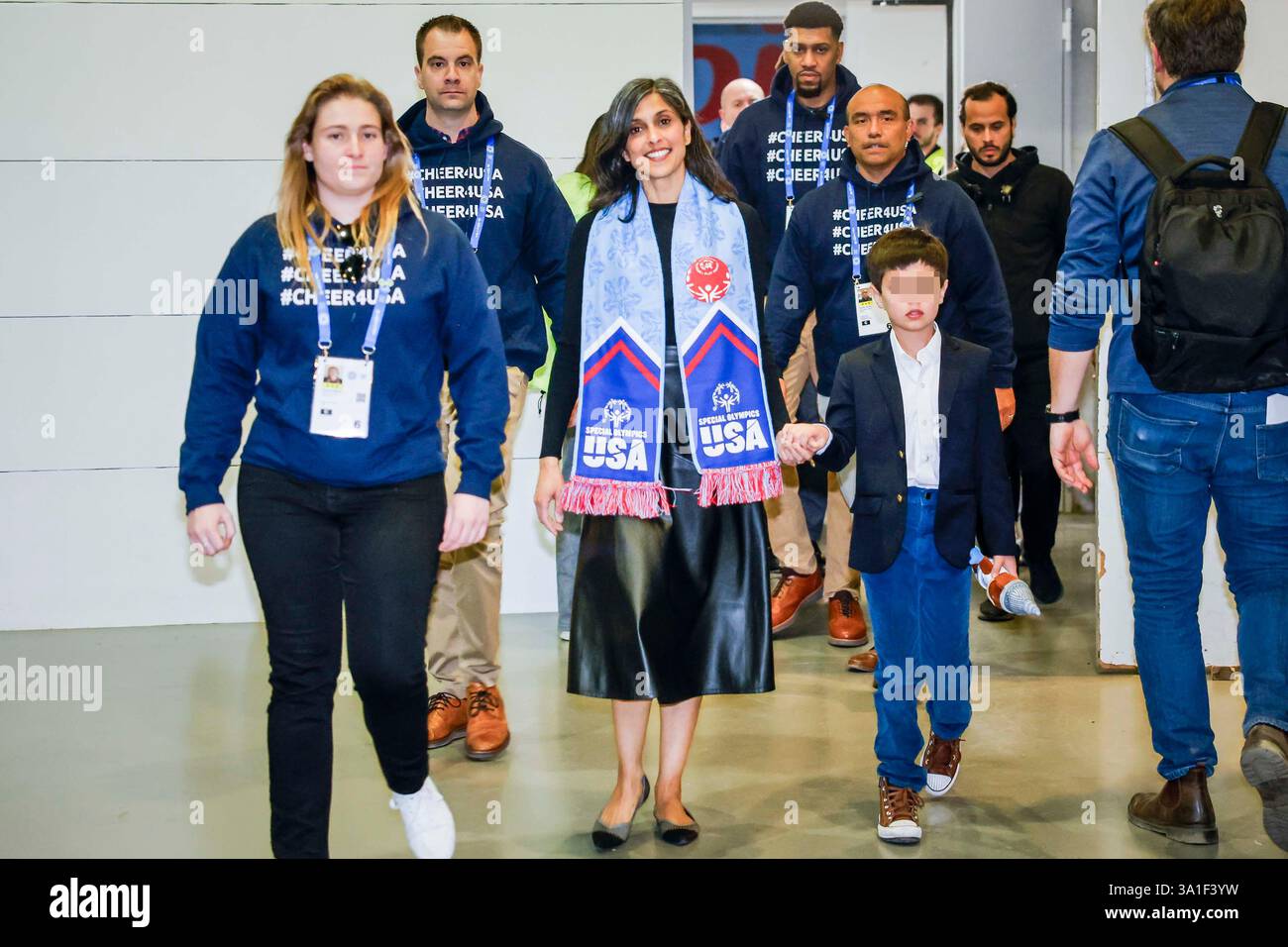 Usha Chilukuri Vance moglie del segretario di Stato USA JD Vance sfila ...