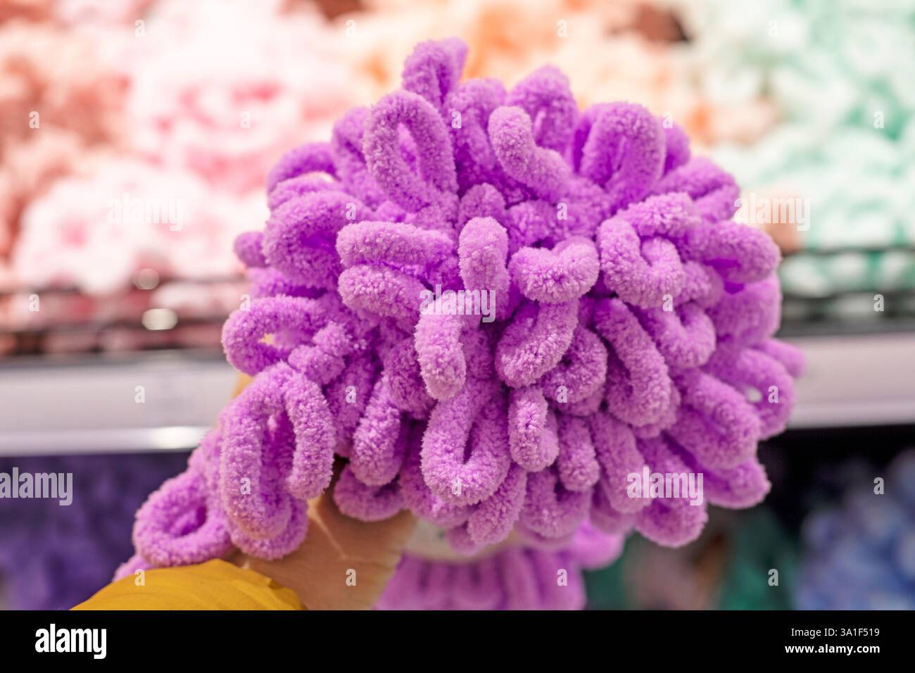 Choose knitting threads hi-res stock photography and images - Alamy