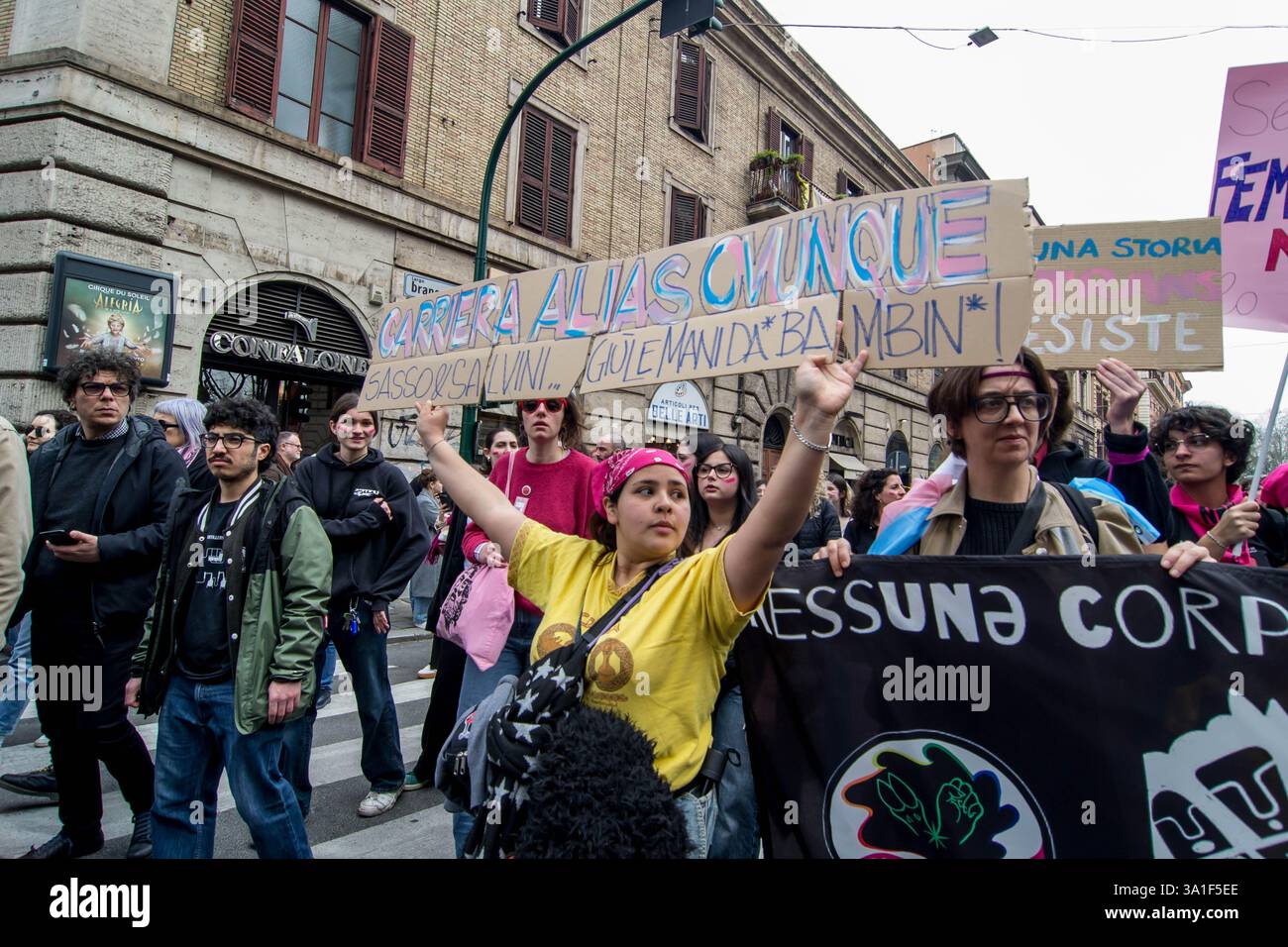 'I fight, I boycott, I strike' was the slogan of the demonstration in ...