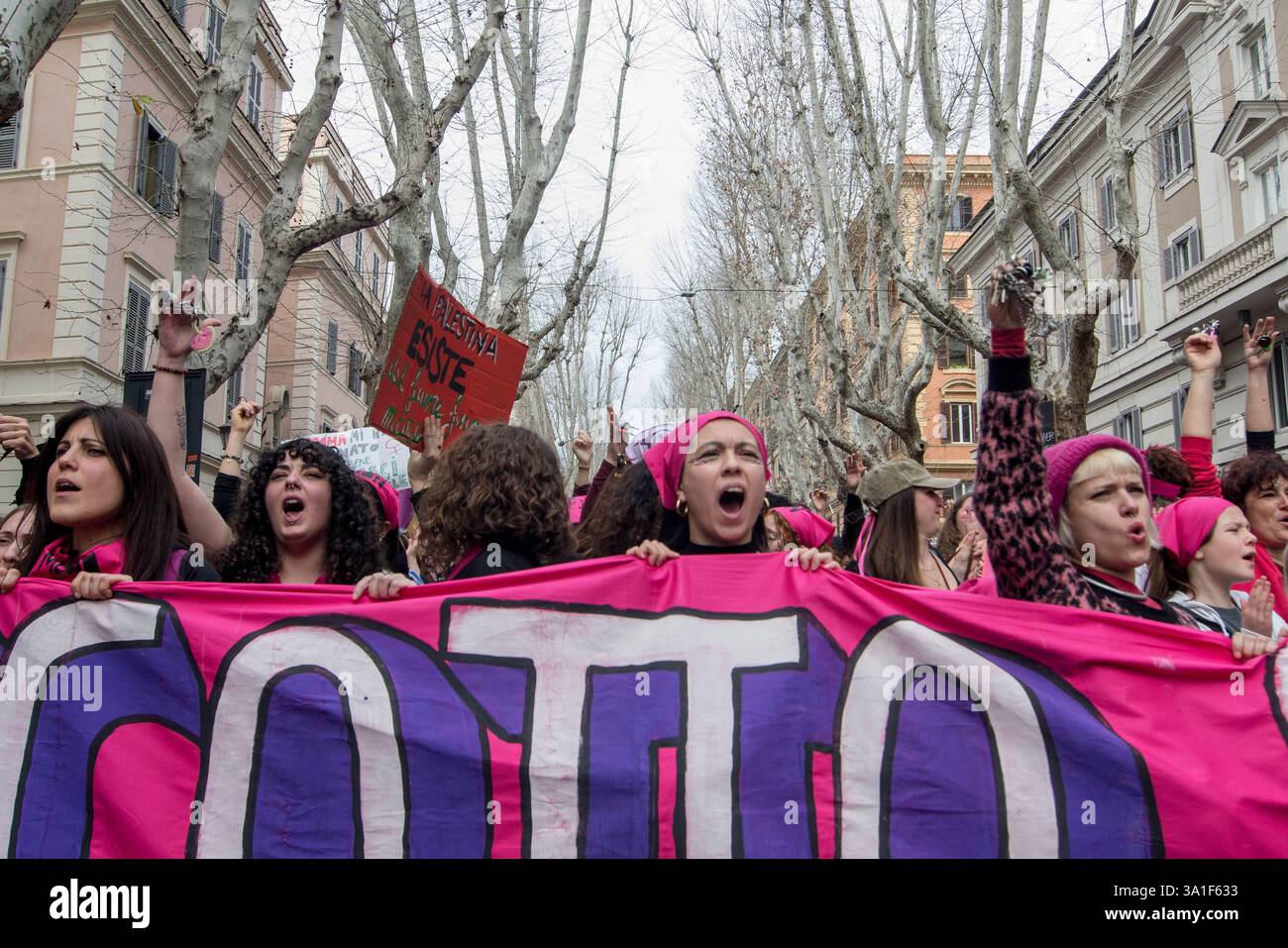 Rome, Italy, Italy. 8th Mar, 2025. 'I fight, I boycott, I strike' was ...