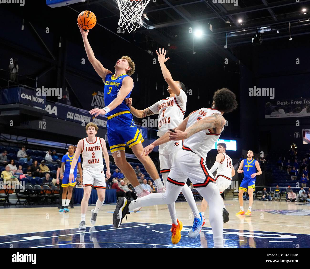 WASHINGTON, DC - MARCH 08: Delaware Blue Hens Guard Cavn Reilly (3 ...