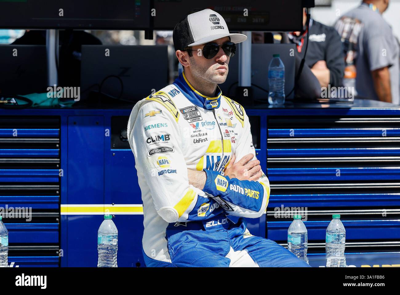 AVONDALE, AZ - MARCH 08: Chase Elliott (#9 Hendrick Motorsports NAPA ...