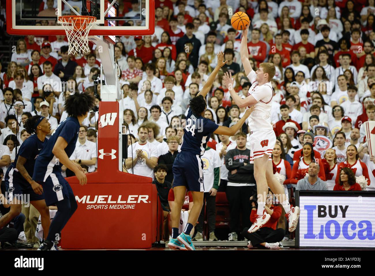 March 8, 2025: Wisconsin Badgers forward Steven Crowl (22) takes a jump ...