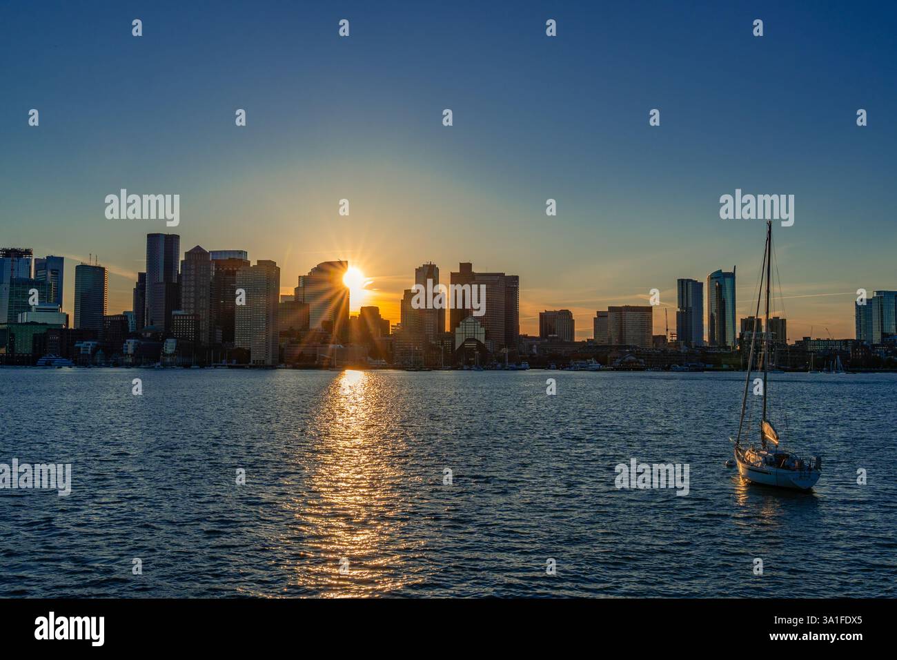 Night cityscape boston skyline hi-res stock photography and images - Alamy