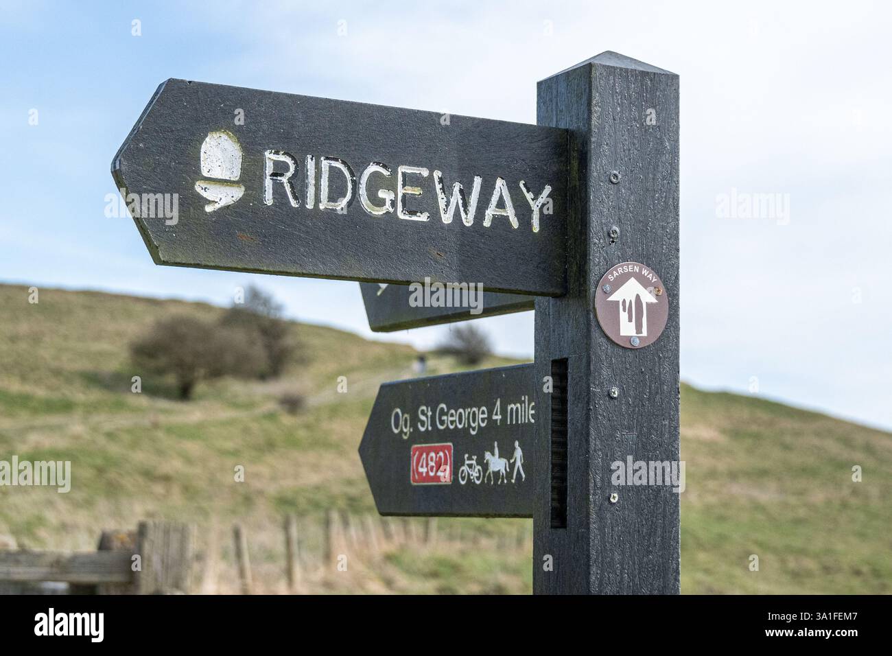 Footpath direction sign on the Ridgeway national trail, Wiltshire ...