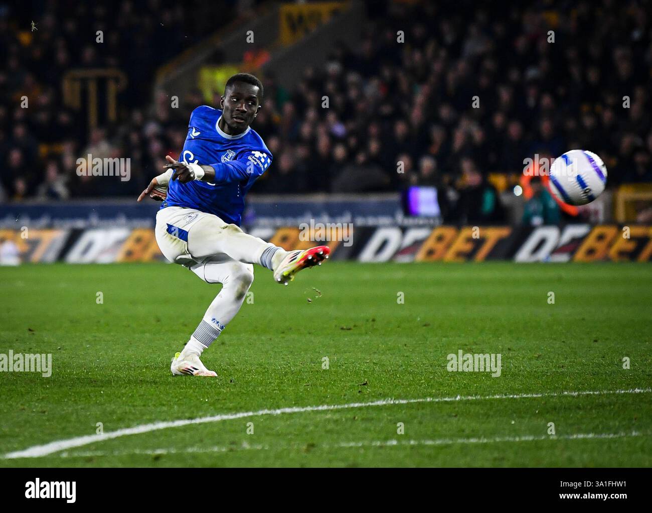8th March 2025; Molineux Stadium, Wolverhampton, West Midlands, England ...