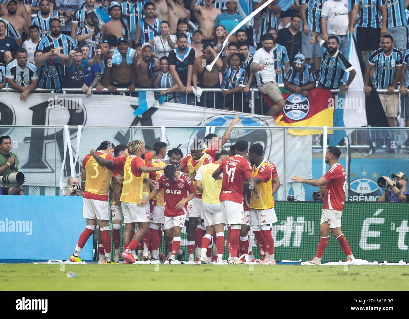 RS - PORTO ALEGRE - 03/08/2025 - GAUCHO 2025, GREMIO x INTERNACIONAL ...