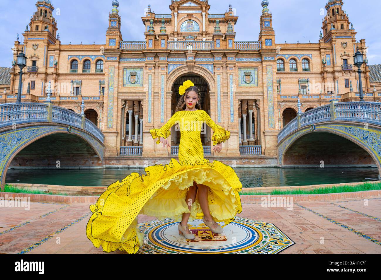 Traditional girl dancing flamenco in Spain Stock Photo - Alamy
