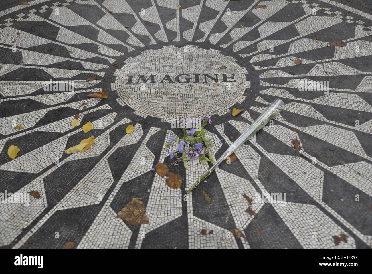 Strawberry Fields Memorial, mosaic in memory of John Lennon, Central ...