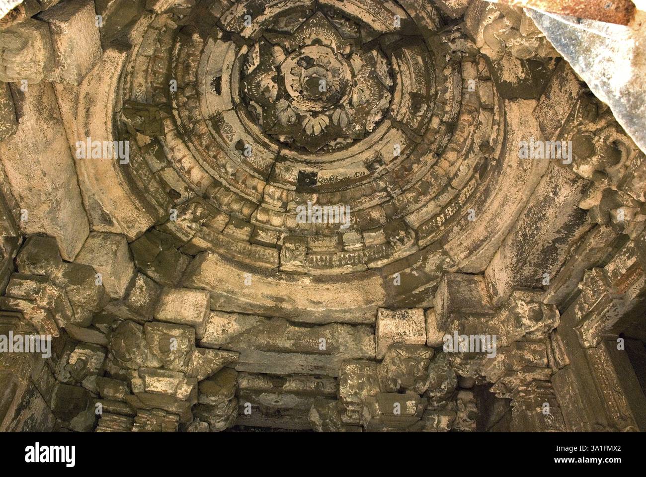 UNESCO world heritage Champaner Pavagadh, Lakulisha Temple built in 10 ...