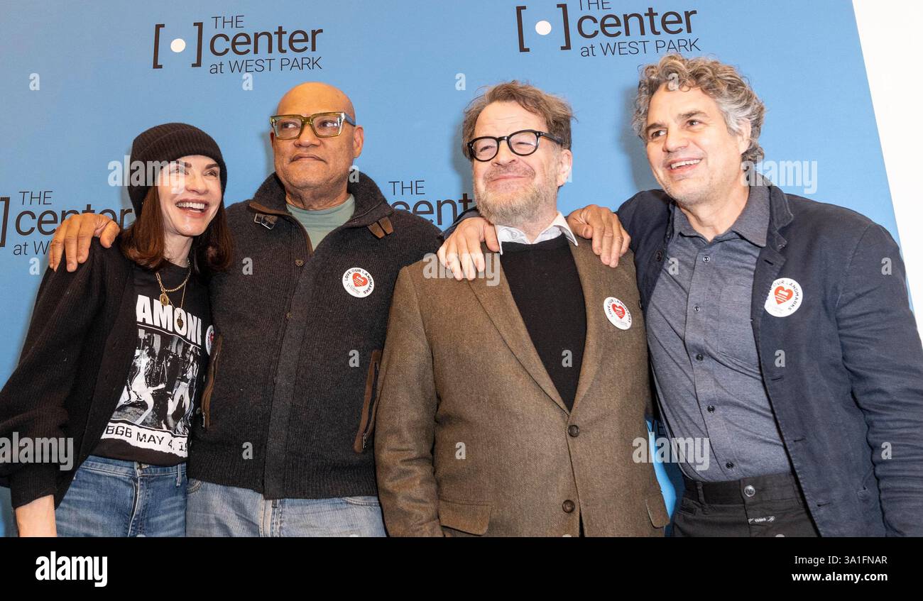 Julianna margulies and mark ruffalo hi-res stock photography and images ...