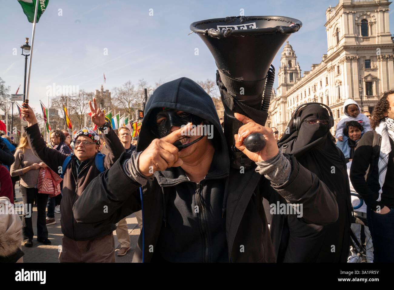 Protestor climbes the Elizabeth Tower to protest for the Filton 18 and ...
