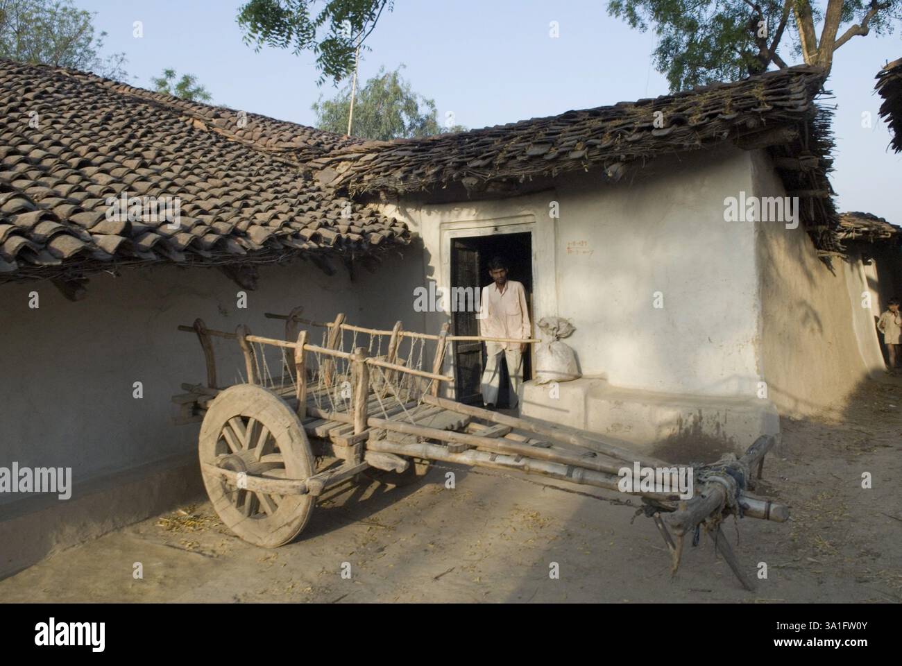 India villages cart hi-res stock photography and images - Alamy