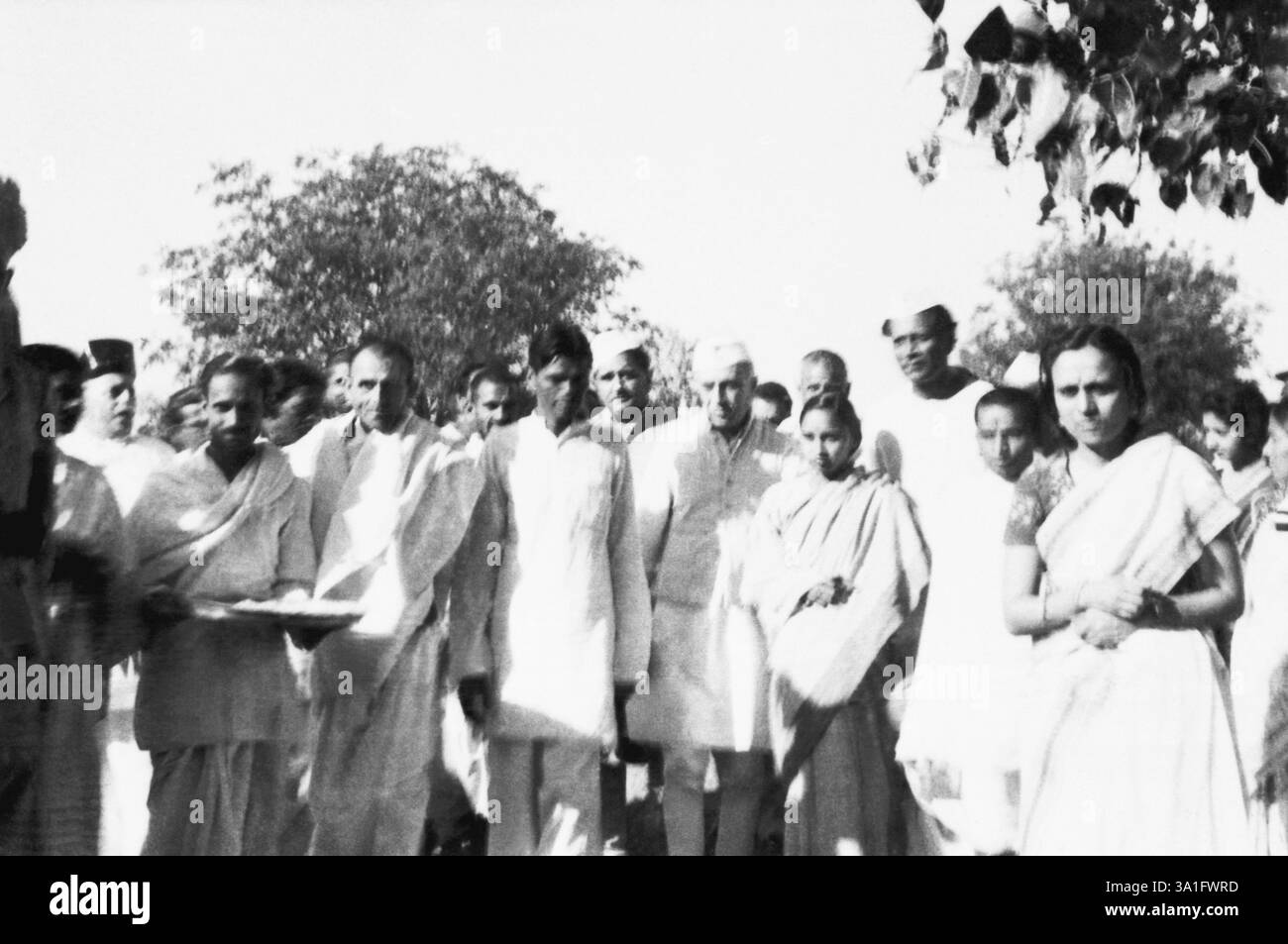 Jawaharlal Nehru (c), Durga Mehta (r of Jawaharlal Nehru) and ...