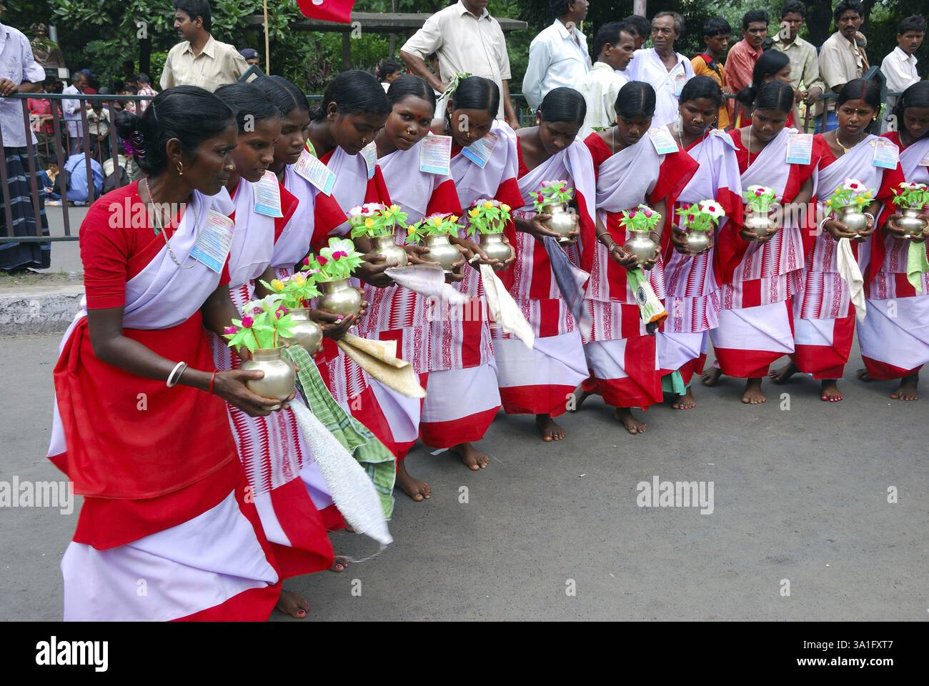 Artists performing Bengal folk dance Stock Photo - Alamy
