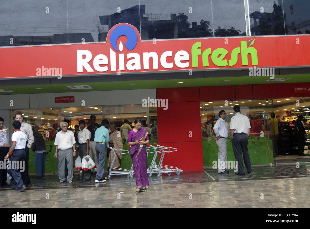 Reliance Fresh Departmental Store at Hyderabad, Andhra Pradesh, India ...