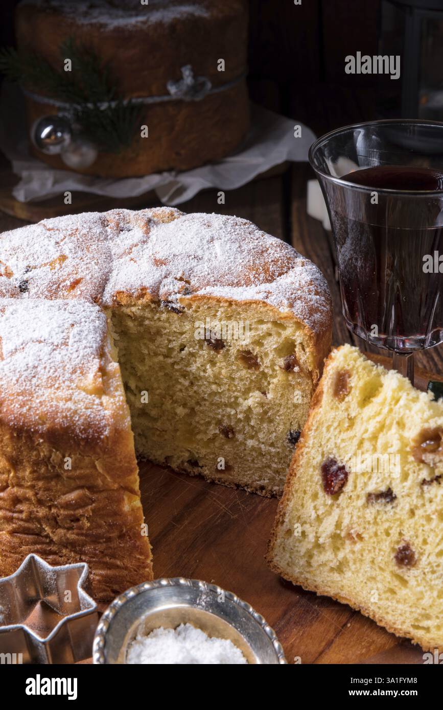 Freshly baked panettone cakes hi-res stock photography and images - Alamy