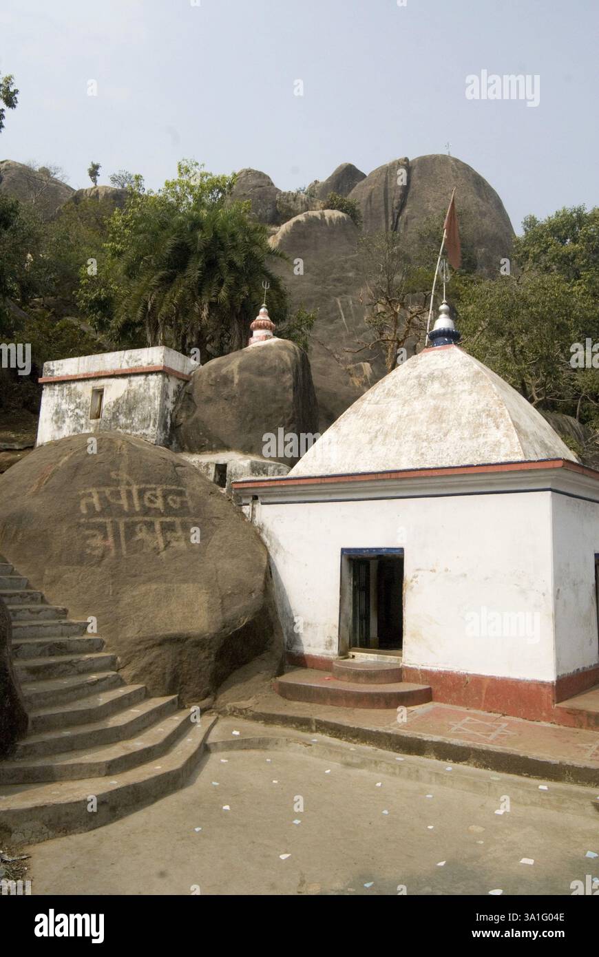 Chitrakoot Hill home to ancient Hanuman temple near Deoghar, Jharkhand ...