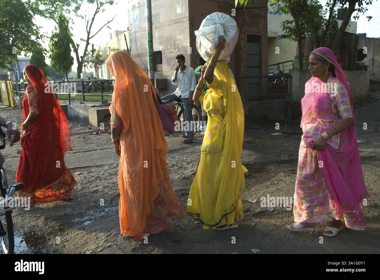 Rural women street scene, Jaipur, Rajasthan, India, Asia Stock Photo ...
