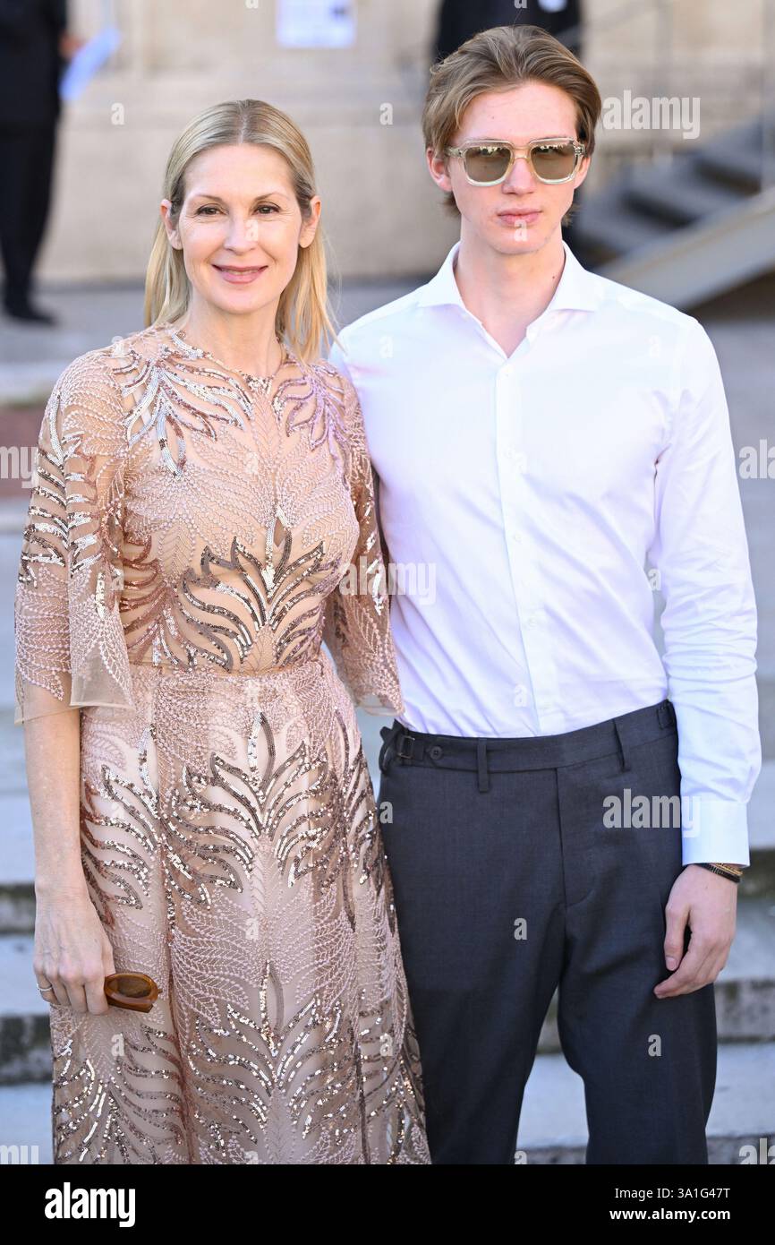 Paris, France. 08th Mar, 2025. Kelly Rutherford and Hermes Gustaf ...