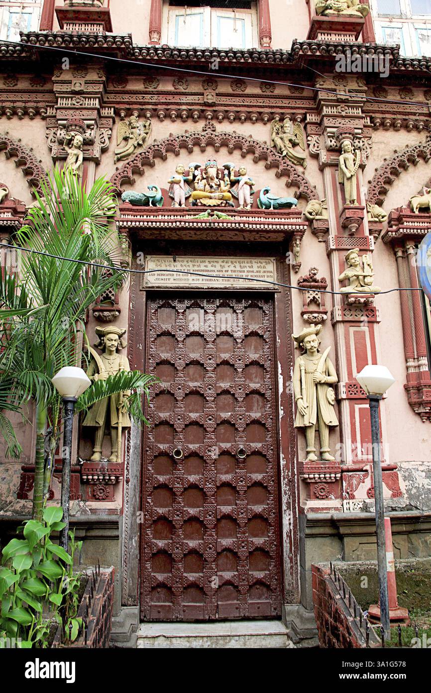 Place of worship Shree Dwarakadhis temple, Kalbadevi road, Marine Lines ...