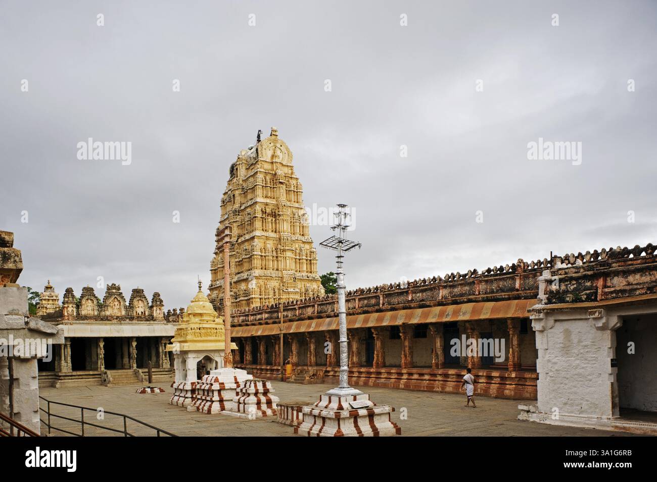 Virupaksha or Pampapati temple, UNESCO World Heritage site Hampi ...