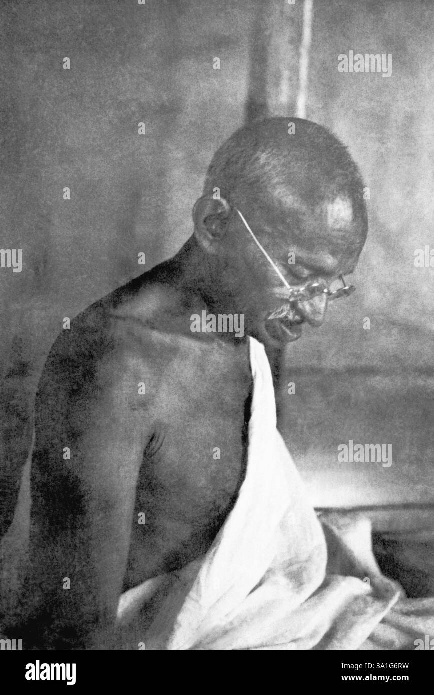 Mahatma Gandhi in his hut at Sevagram Ashram, 1939 NO MR Stock Photo ...