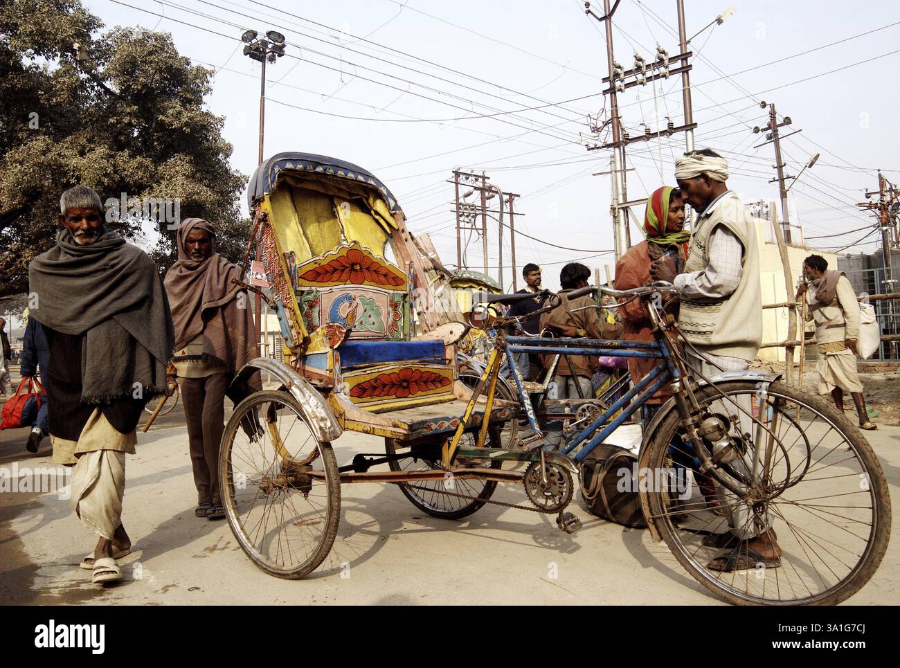 Cycle rickshaws waiting for passengers at, India, Asia Stock Photo - Alamy