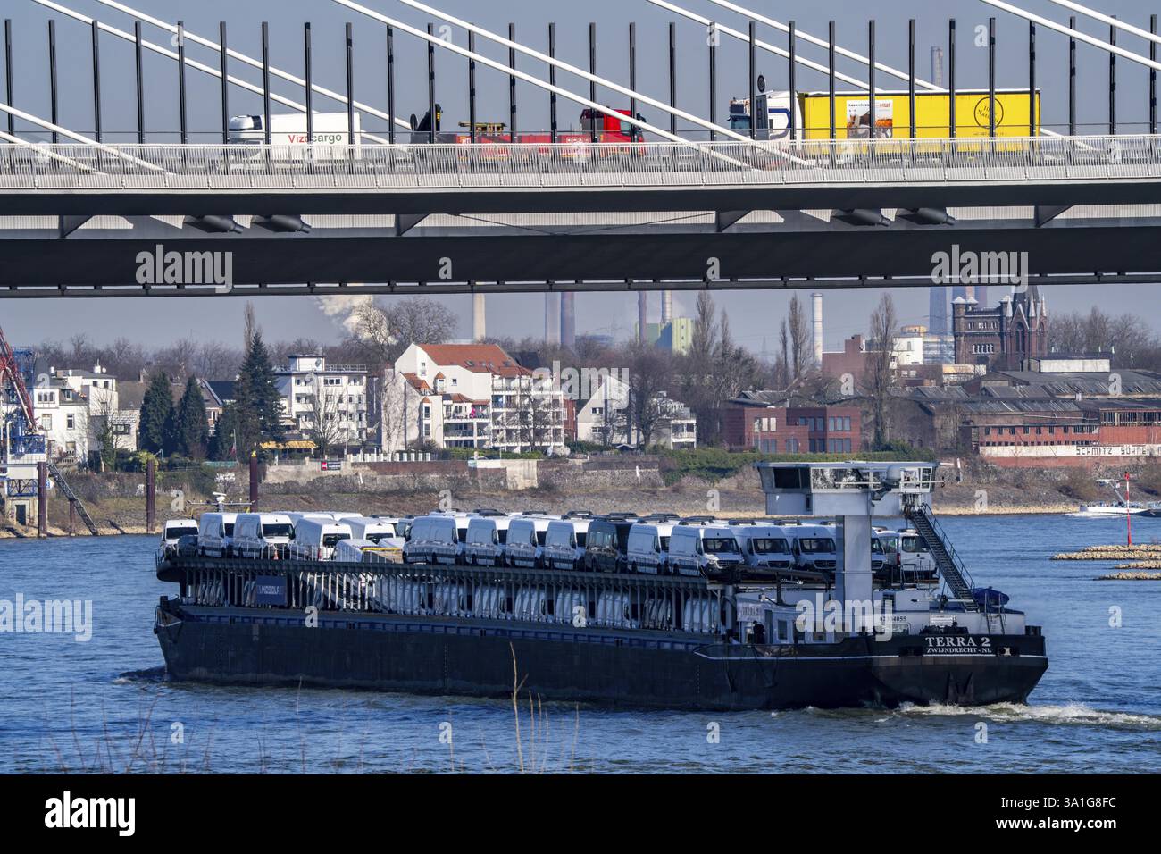 Car traffic on bridge ships hi-res stock photography and images - Alamy