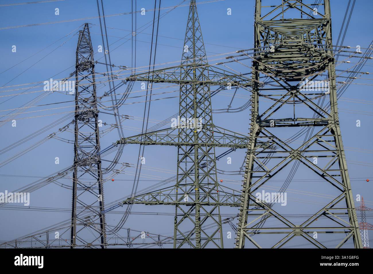 High-voltage pylons, lines at the Dortmund-Kruckel substation, start of ...