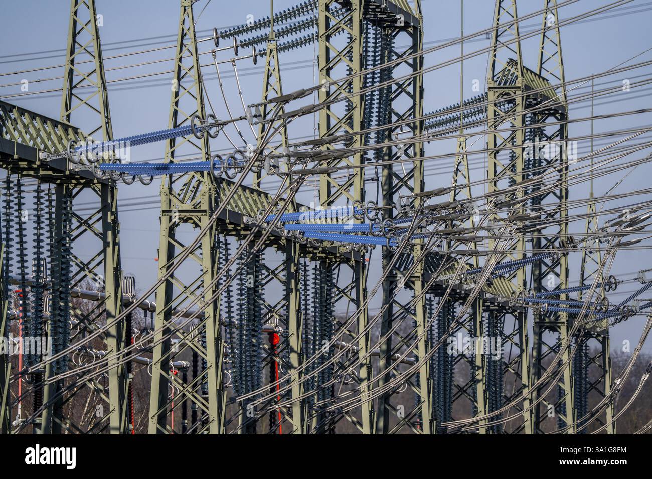 Dortmund-Kruckel substation, start of an extra-high-voltage line from Dortmund to Dauersberg in ...