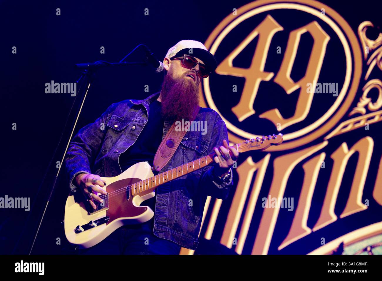 Isaac Gibson (vocals, guitar), 49 WINCHESTER, Uber Eats Music Hall, C2c ...