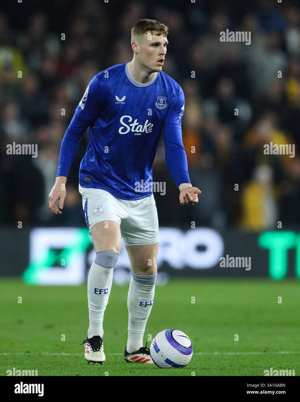 Wolverhampton, UK. 08th Mar, 2025. Jake O'Brien of Everton in action ...