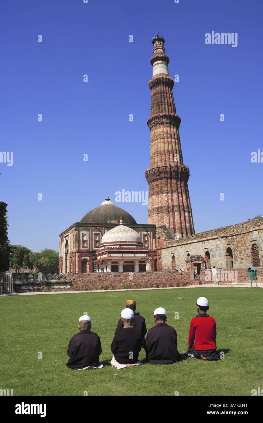 Children doing Namaz in front of Alai Darwaza, Imam Zamin's tomb and ...
