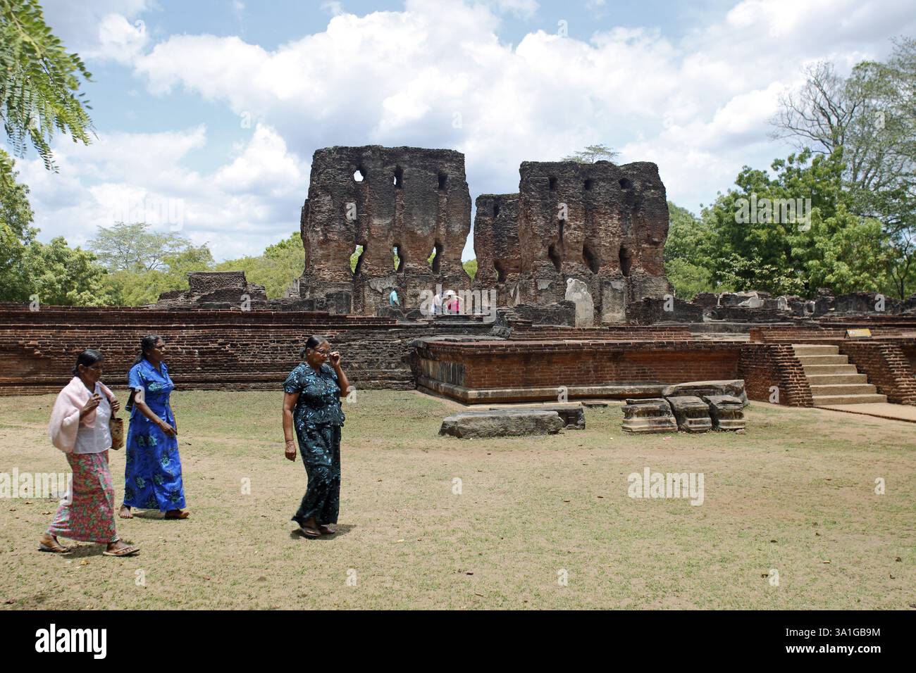Ruined structure, World Heritage site, ancient city of Polonnaruwa, Sri ...