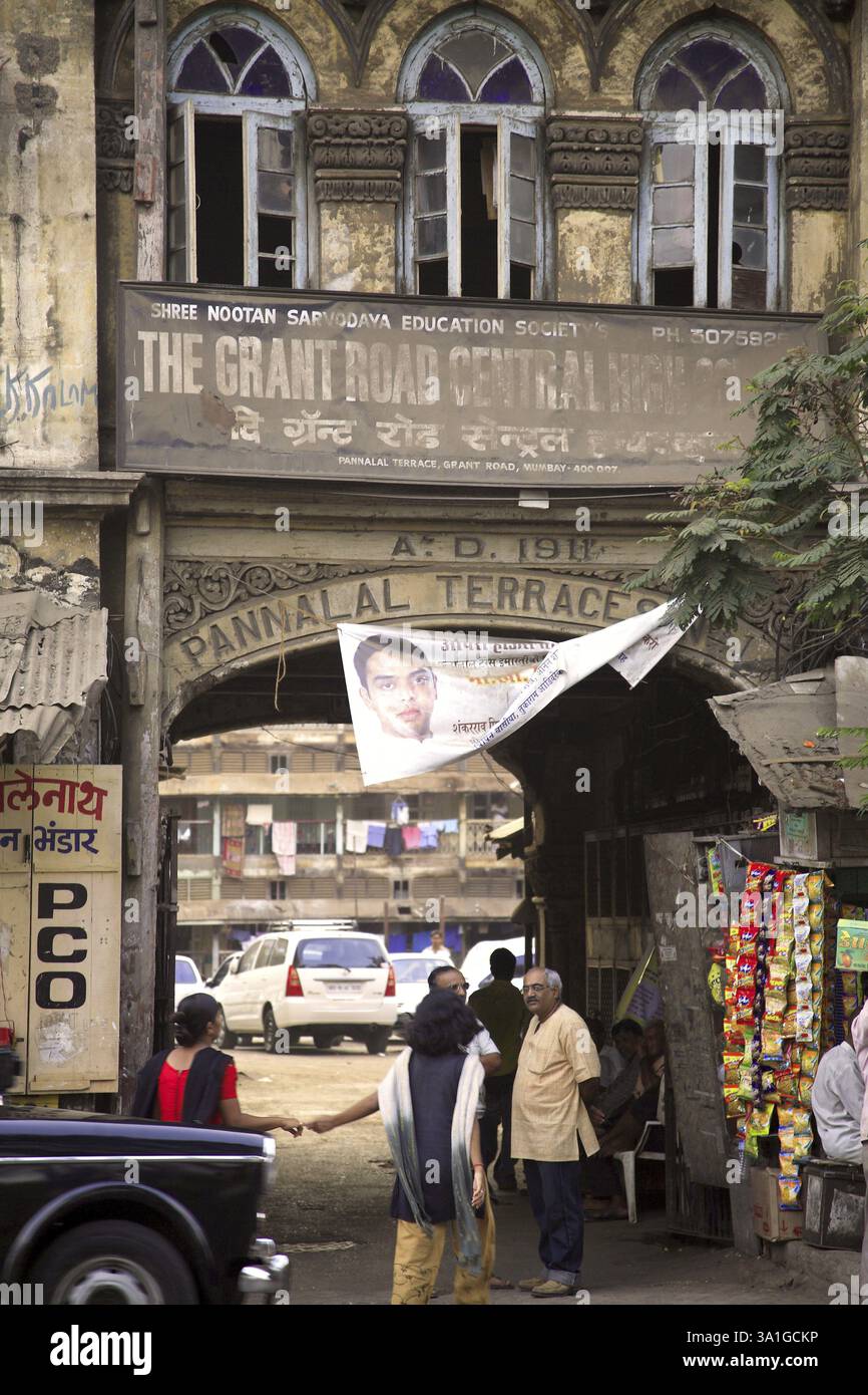 Old building grant road hi-res stock photography and images - Alamy