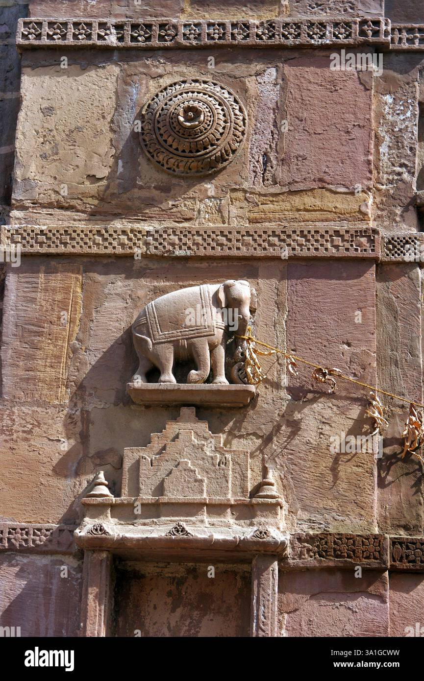 Stone carved elephant at the entrance of bhid naka, kutch, Gujarat ...