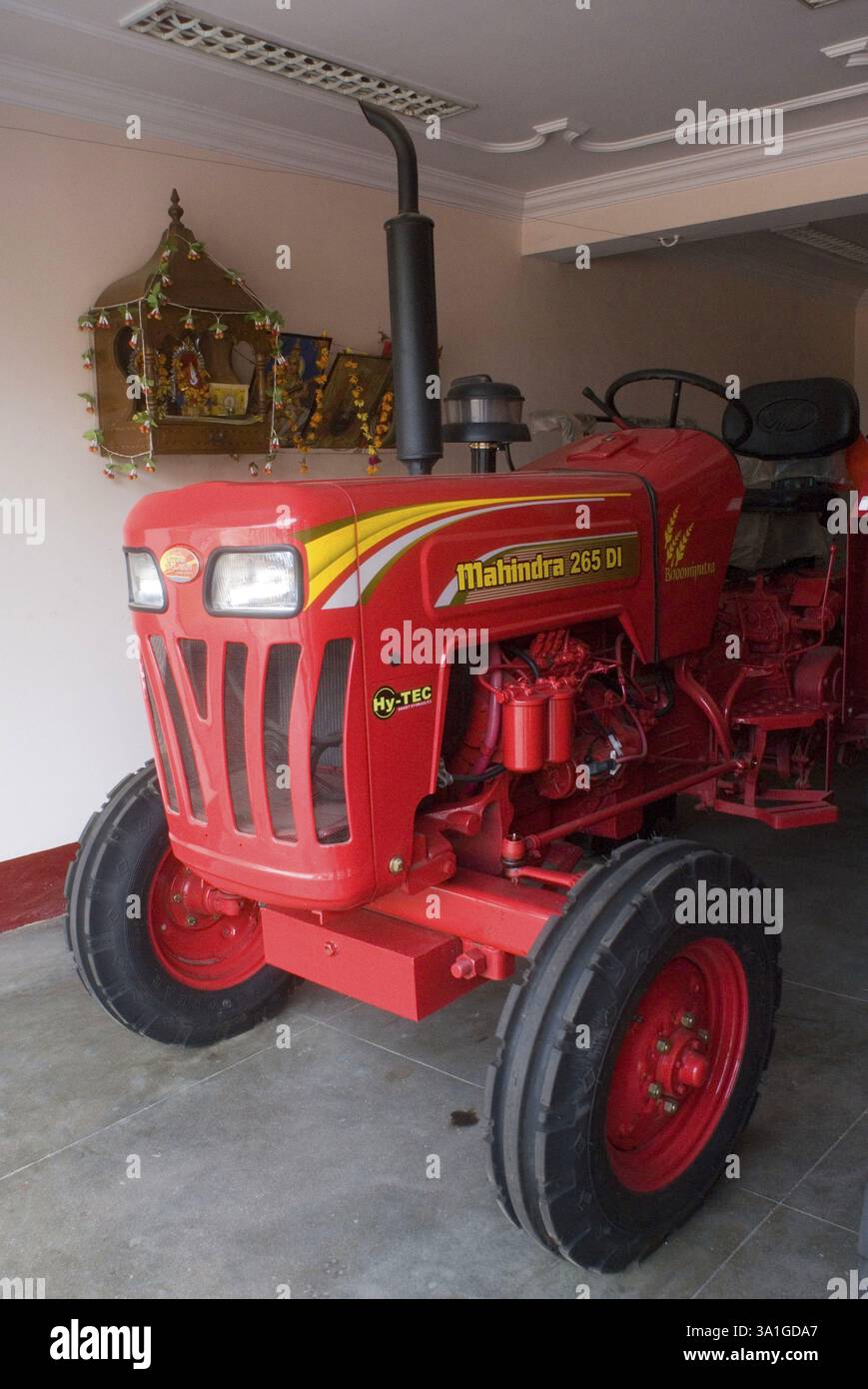 Indian red tractor hi-res stock photography and images - Alamy