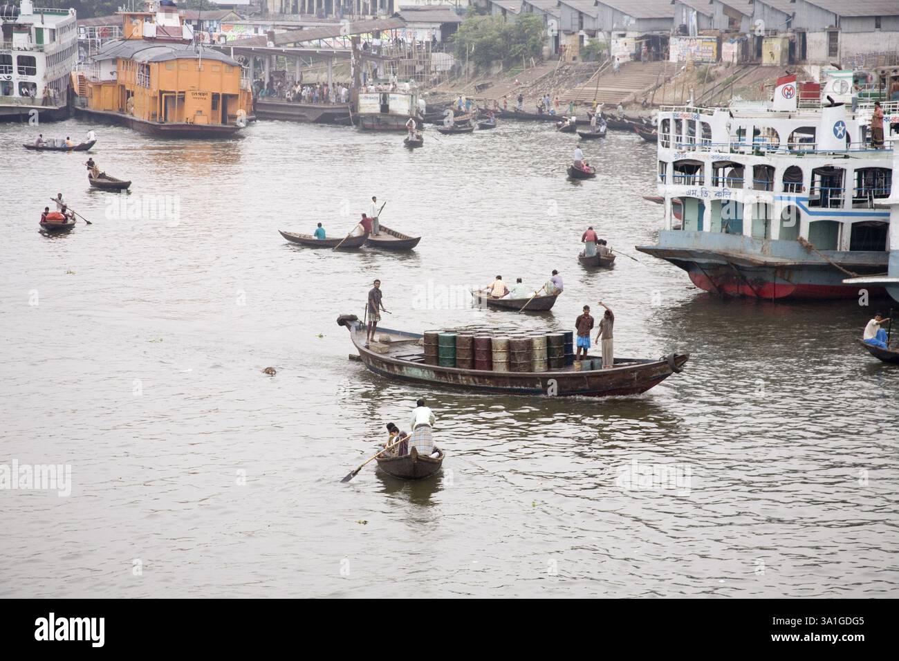Boats in Burigunga Buri Gunga River, Sadarghat Boat terminal, Dhaka, Bangladesh, Asia Stock ...