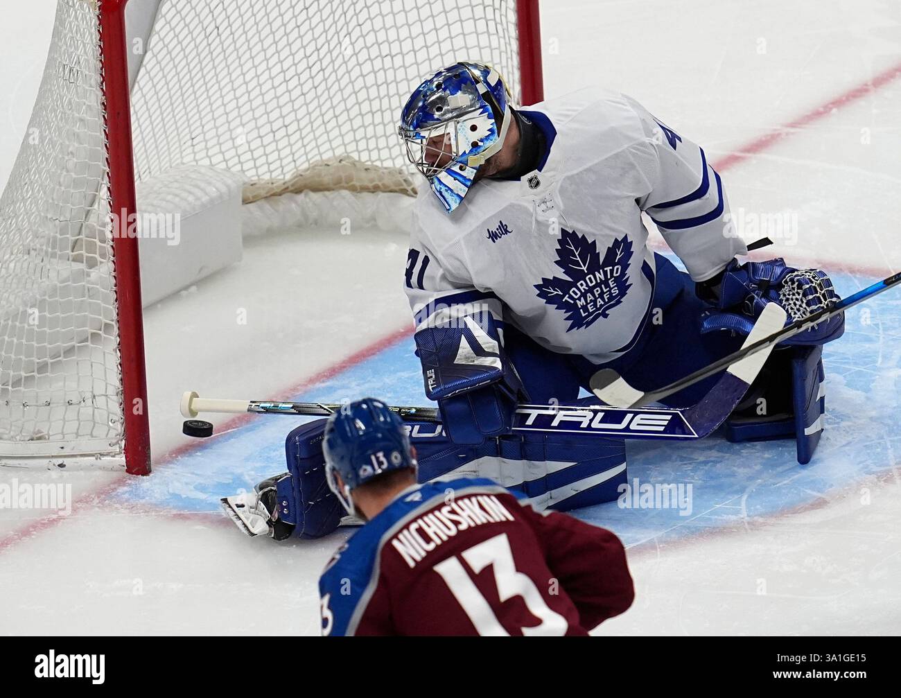Colorado Avalanche right wing Valeri Nichushkin, front, scores a goal ...