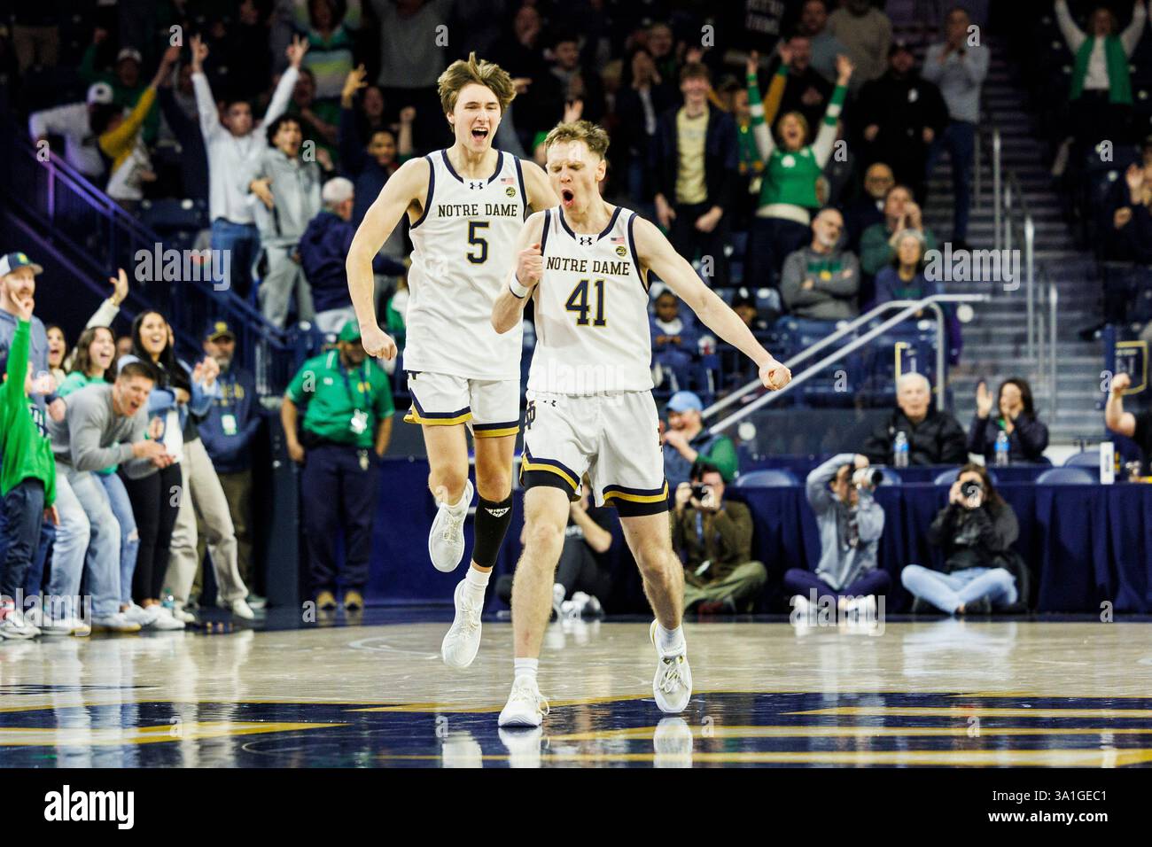 South Bend, Indiana, USA. 08th Mar, 2025. Notre Dame guard Matt Allocco ...