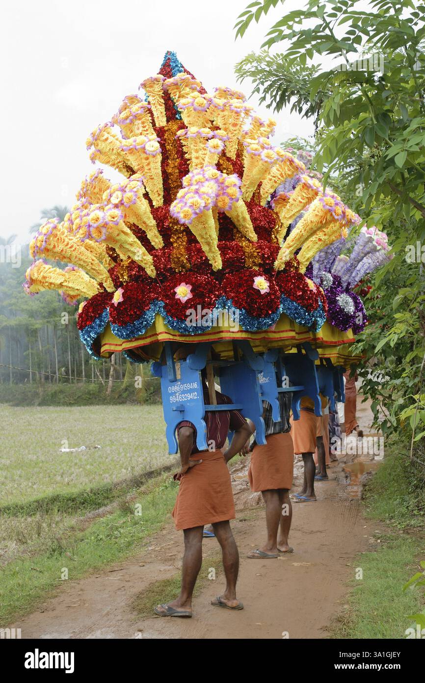 Kavadi dance in kerala hi-res stock photography and images - Alamy