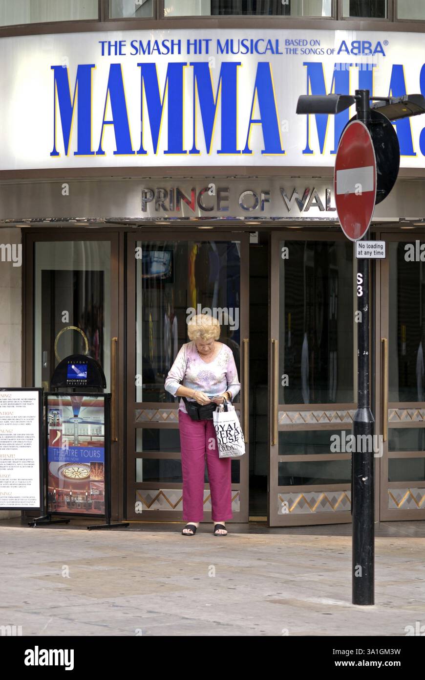 Mama Mia, Broadway Prince Of Wales Theater, Piccadilly Circus London, U ...