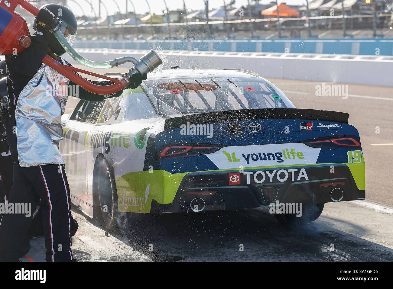 AVONDALE, AZ - MARCH 08: Aric Almirola (#19 Joe Gibbs Racing Younglife ...