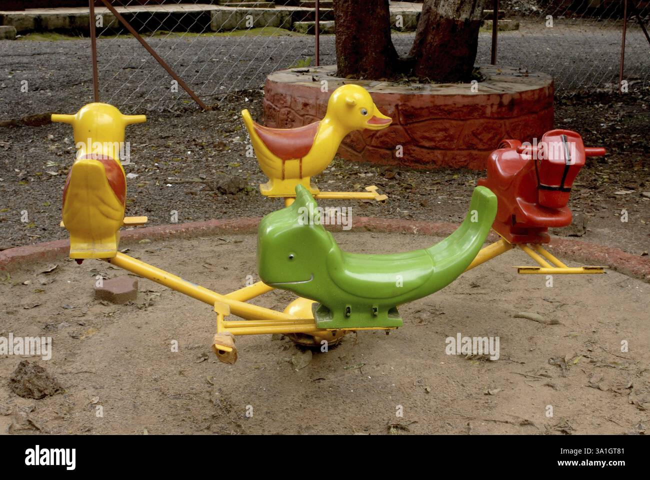 Horizontal Mary Go round, Colourful Children's Play Tool at Maharashtra ...