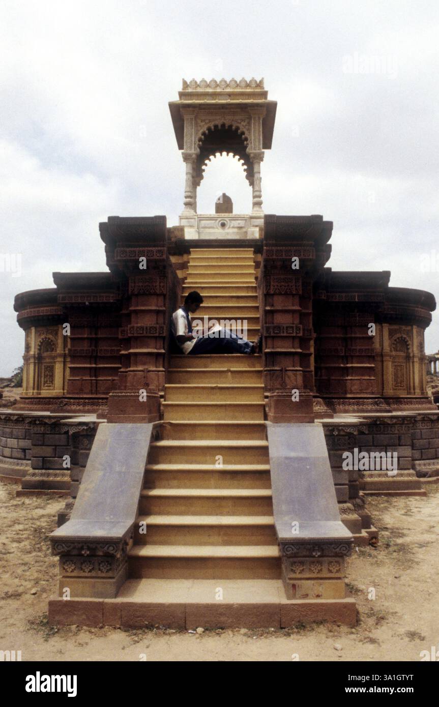The Royal Cenotaphs that is the Chhatris of Maharao Shri Lakhpati ...